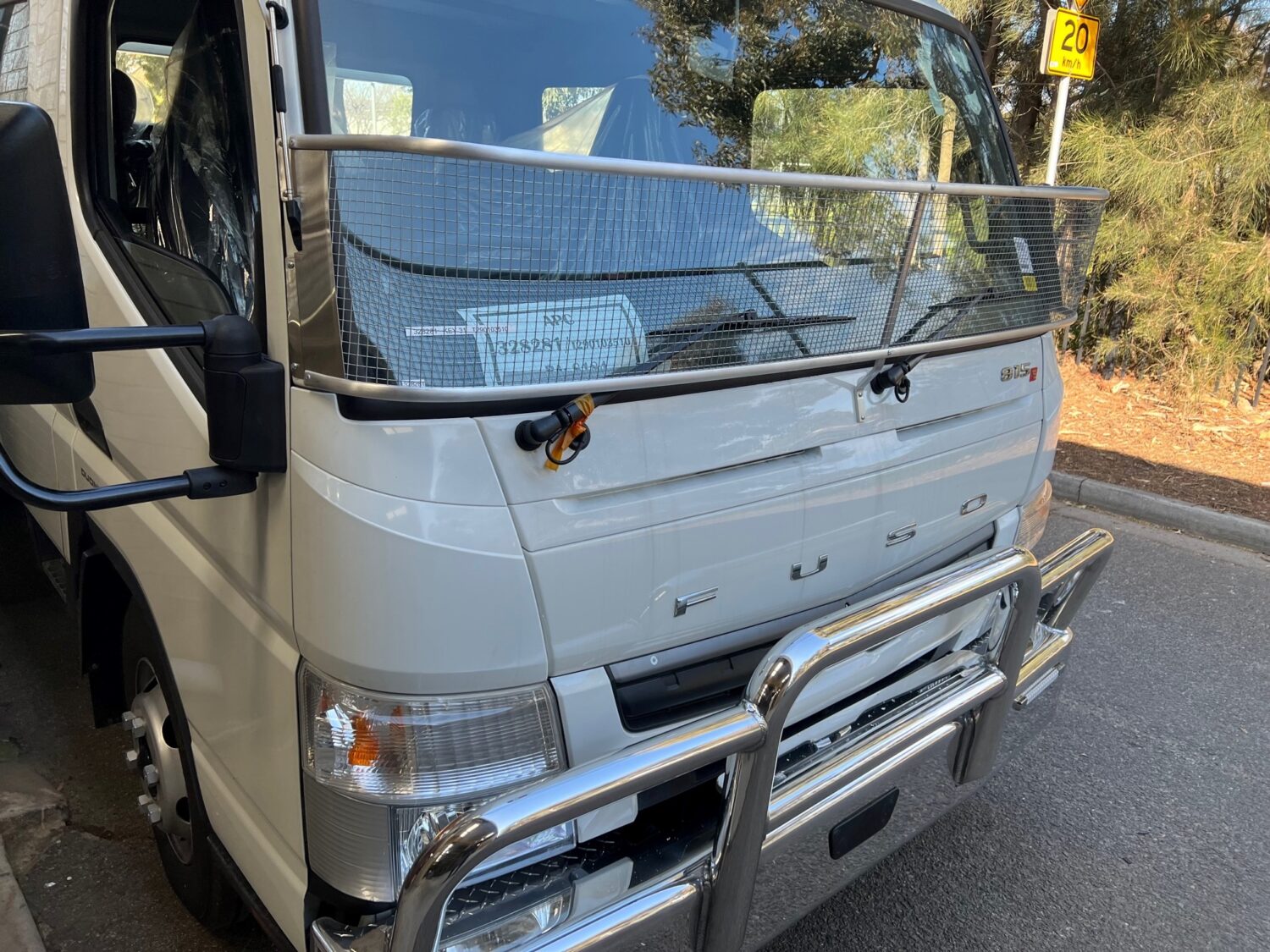 Mitsubishi/Fuso Canter 2006on Standard Cab Mesh Windscreen Sunvisor ...
