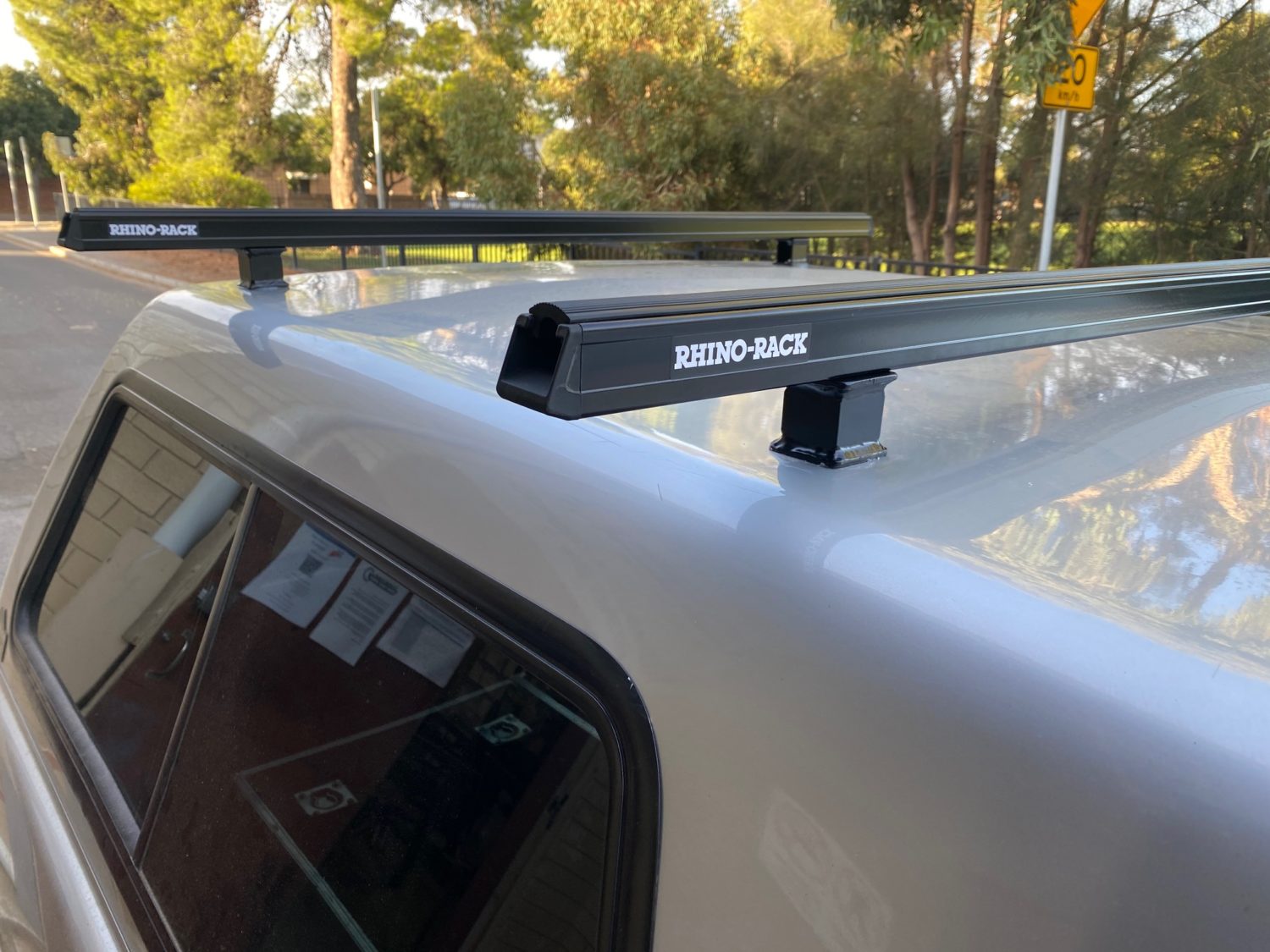 2 x Canopy Internal Frames- 2 x Rhino-Rack Commercial (2 internal ...