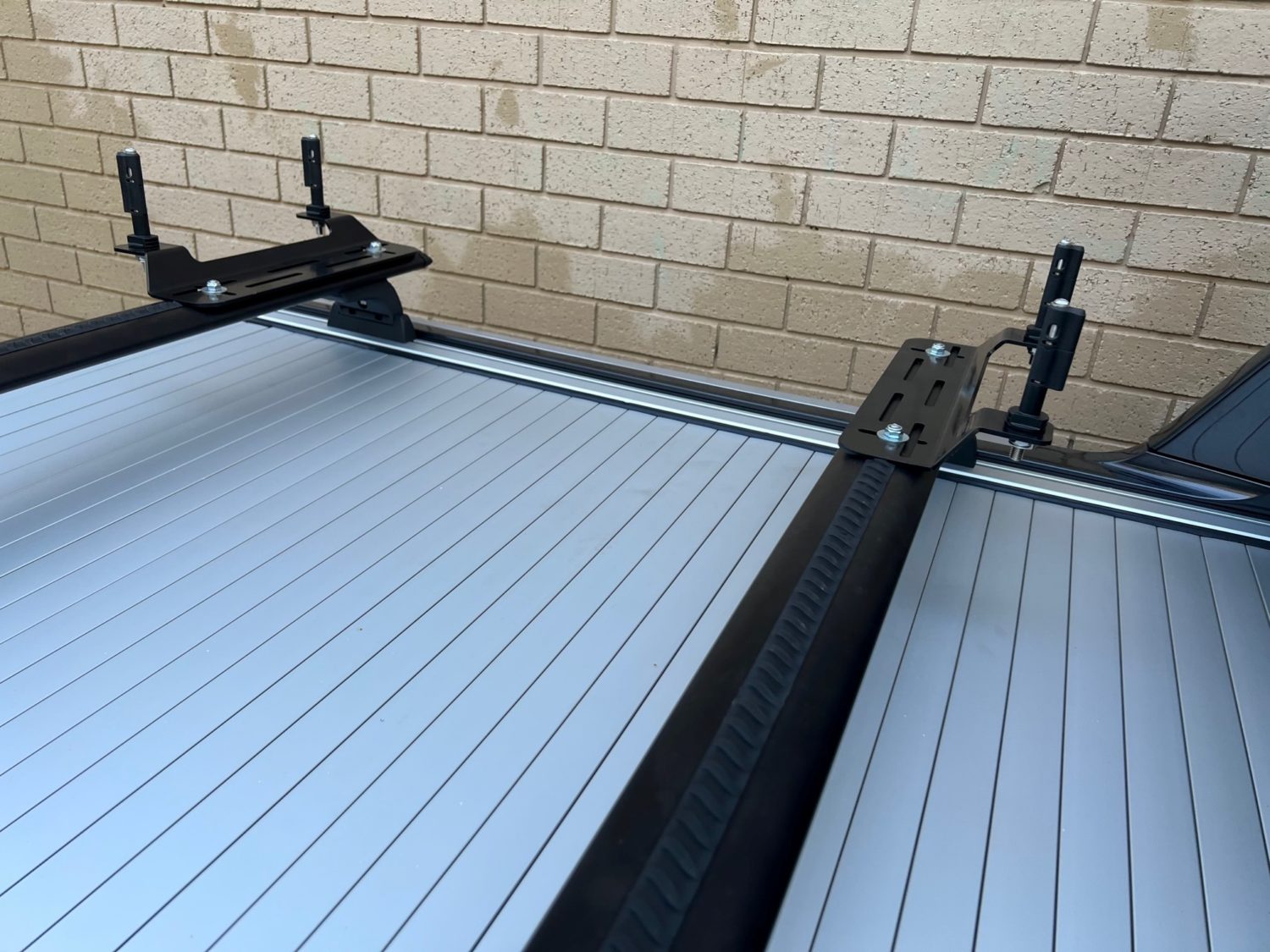 MaxTrax Holder Brackets(pr) with 4 x MaxTrax pins - Roof Rack World