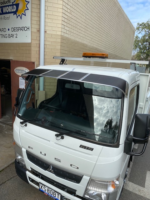 Mitsubishi/Fuso Canter City Narrow Cab Mesh Windscreen Sunvisor (2015on ...