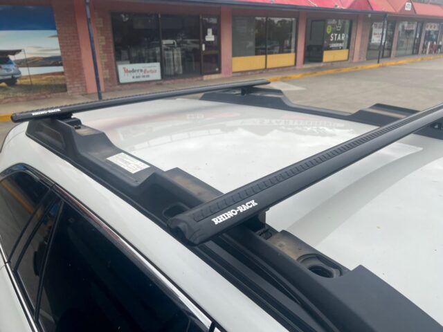 Subaru Outback Sport With Roof Rails 2021on Thule Wingbar Evo Roof ...