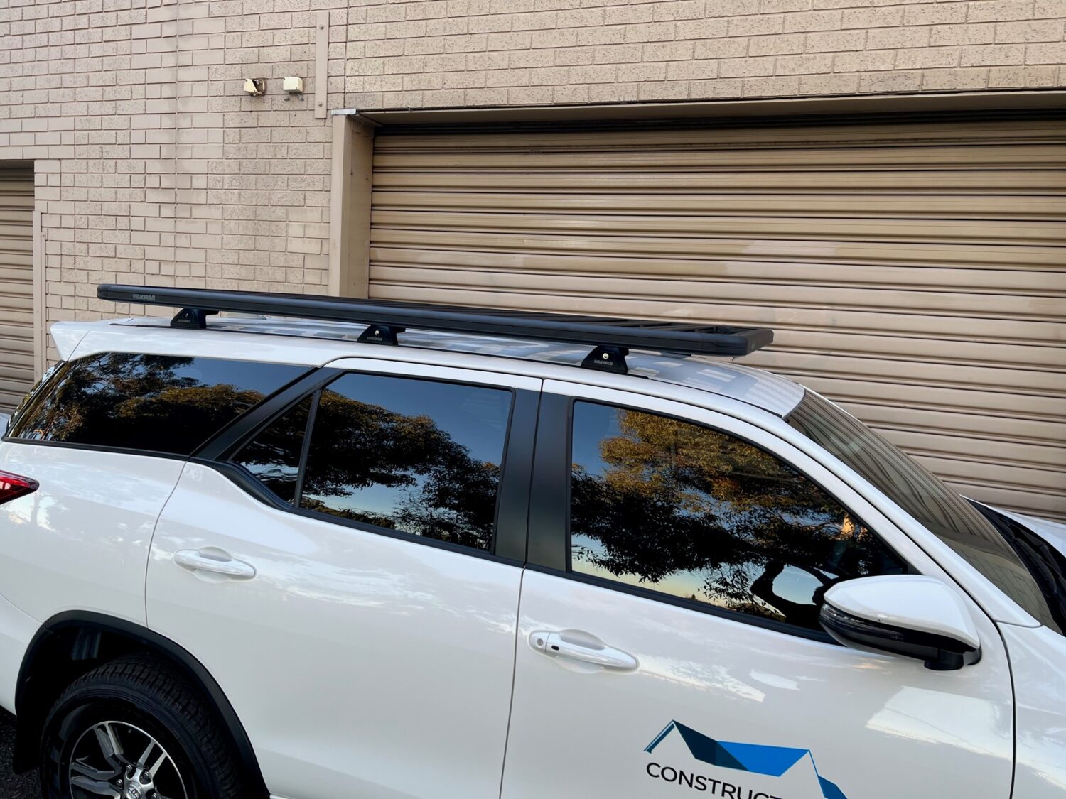 Toyota Fortuner GX Yakima LocknLoad Platform (2015on) (1930mm x 1380mm ...