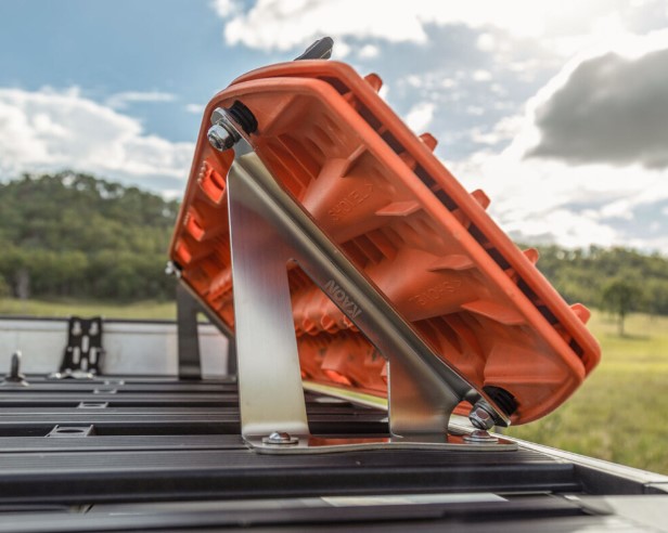 Pioneer Platform (5 slats) Angled Wind Deflector MaxTrax Mounts Kaon ...