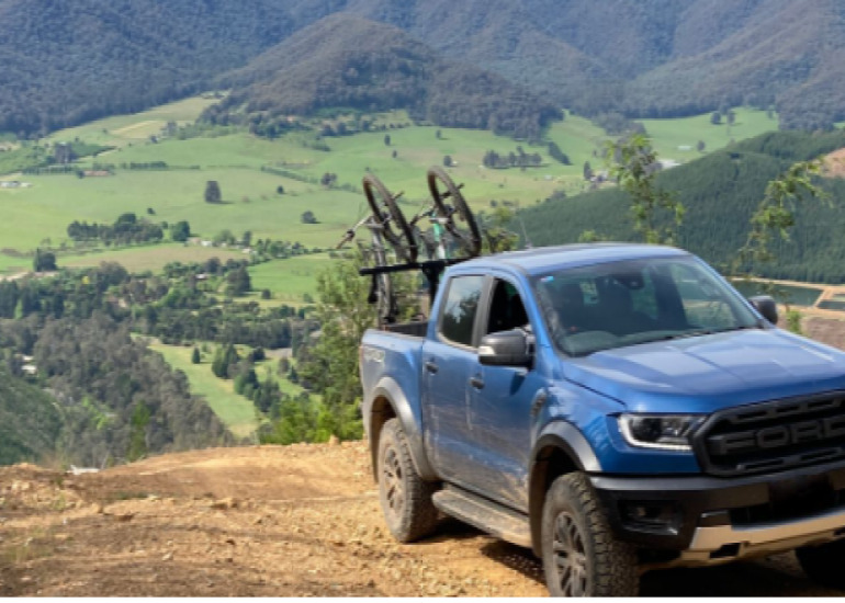 Rola Vertical Bike Rack (3) Bike Carrier - Roof Rack World