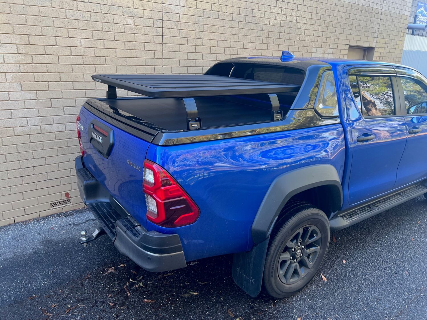 Toyota Hilux Rogue Shutter Pioneer 6 Platform (1300x1240mm), with 155mm ...